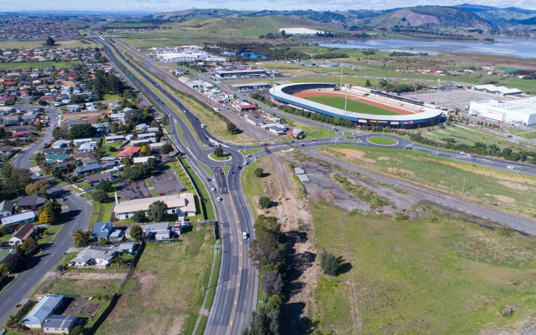 Critical new interchange brings Bay Link project closer to finish | RNZ ...