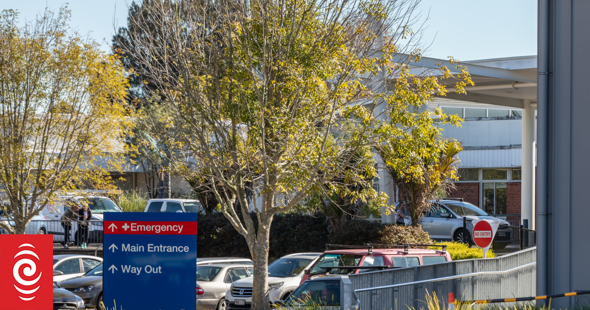 Unions challenge WorkSafe on Covid-19 infections at Waitākere Hospital ...