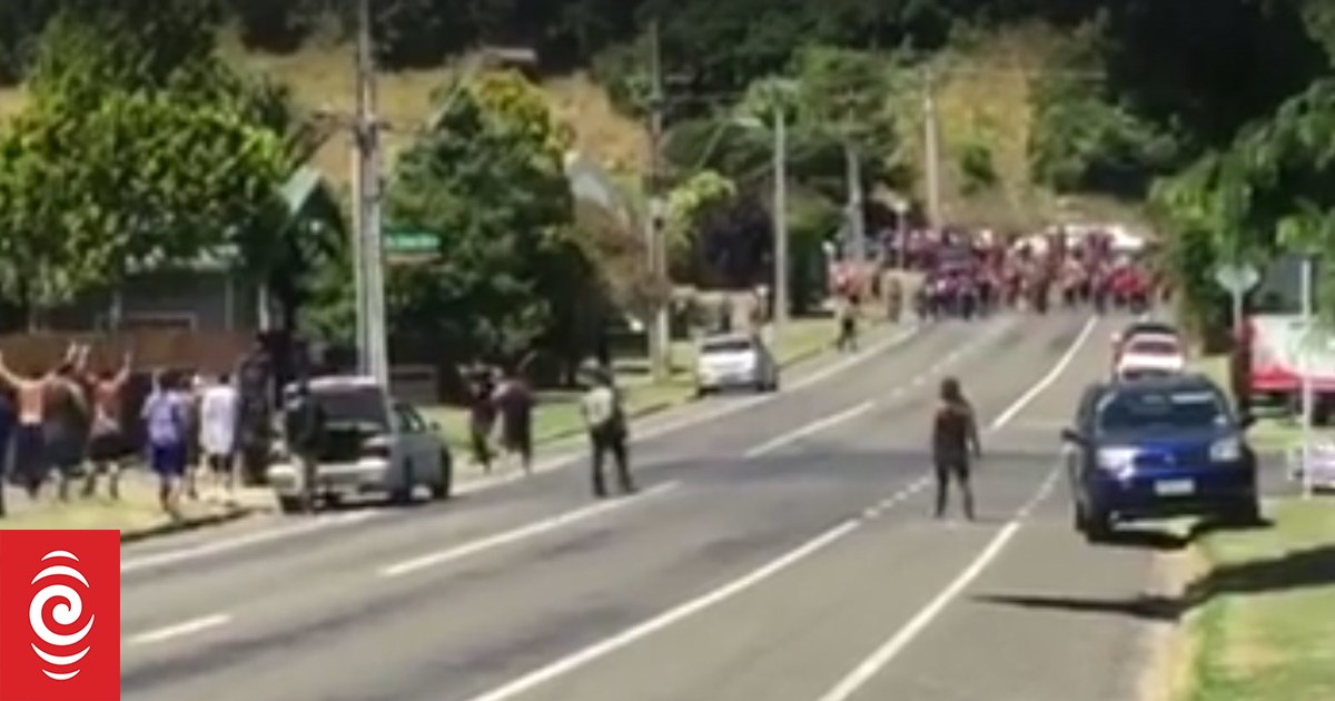 12 arrested after shooting at Mongrel Mob funeral | RNZ News