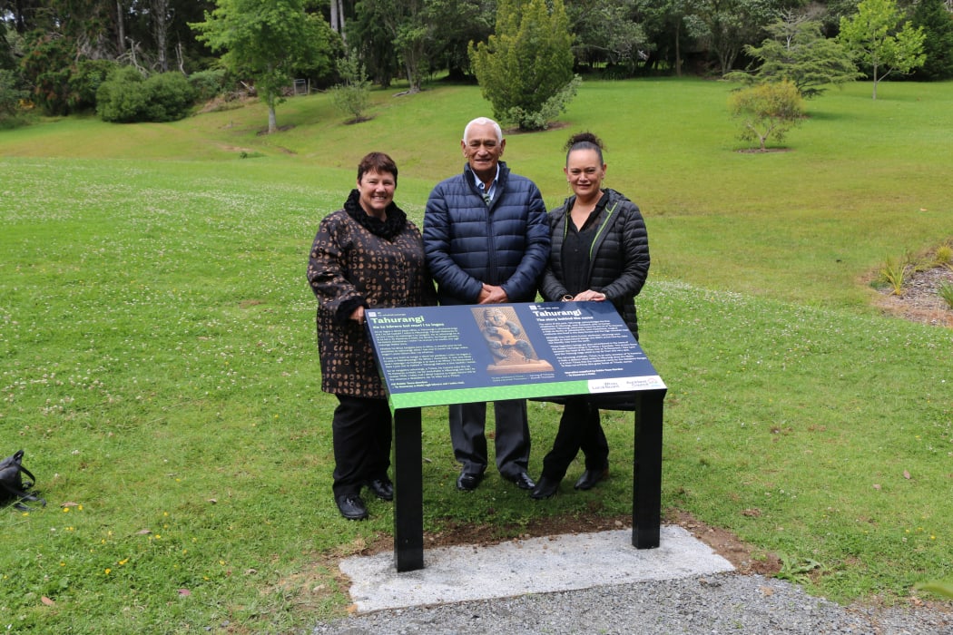 Auckland park first to get bilingual signage in effort to celebrate te ...