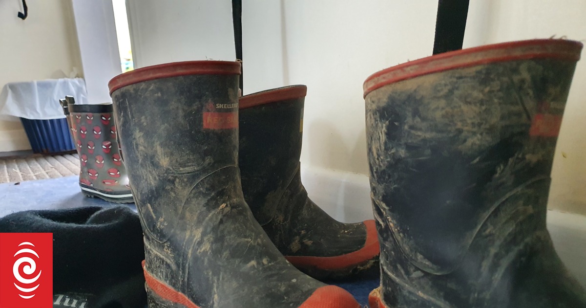 Gumboot throwing champion | RNZ