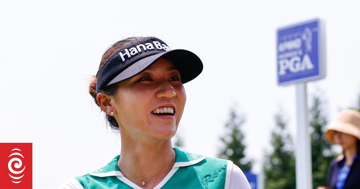 Lydia Ko surges to lead in mixed format tournament | RNZ News