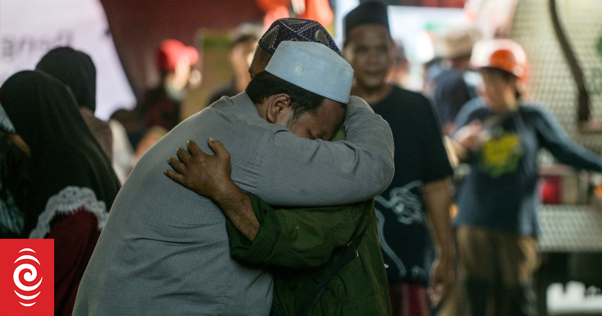 Rescuers say there are no more signs of life in Indonesia school ...