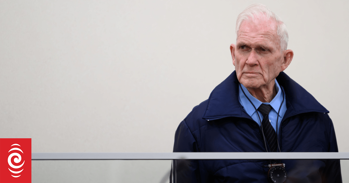Gloriavale leader Howard Temple 'did not grope', lawyer says | RNZ News
