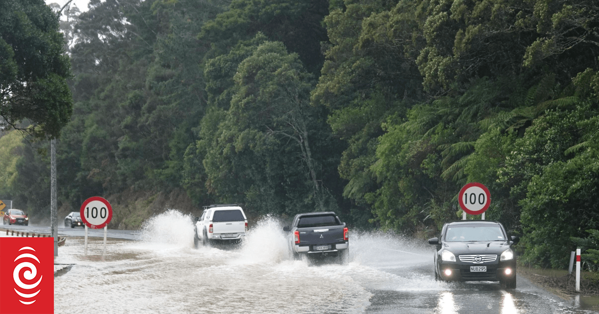 NZ's over-reliance on roads for freight means natural disasters hit hard. But is coastal ...