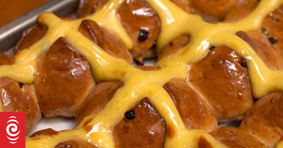 New Zealand's best Israeli Easter buns | RNZ