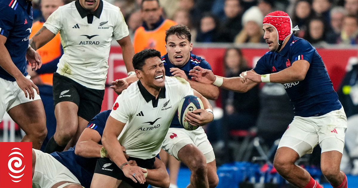 Rugby commentator Jamie Wall on France's win against the ABs | RNZ