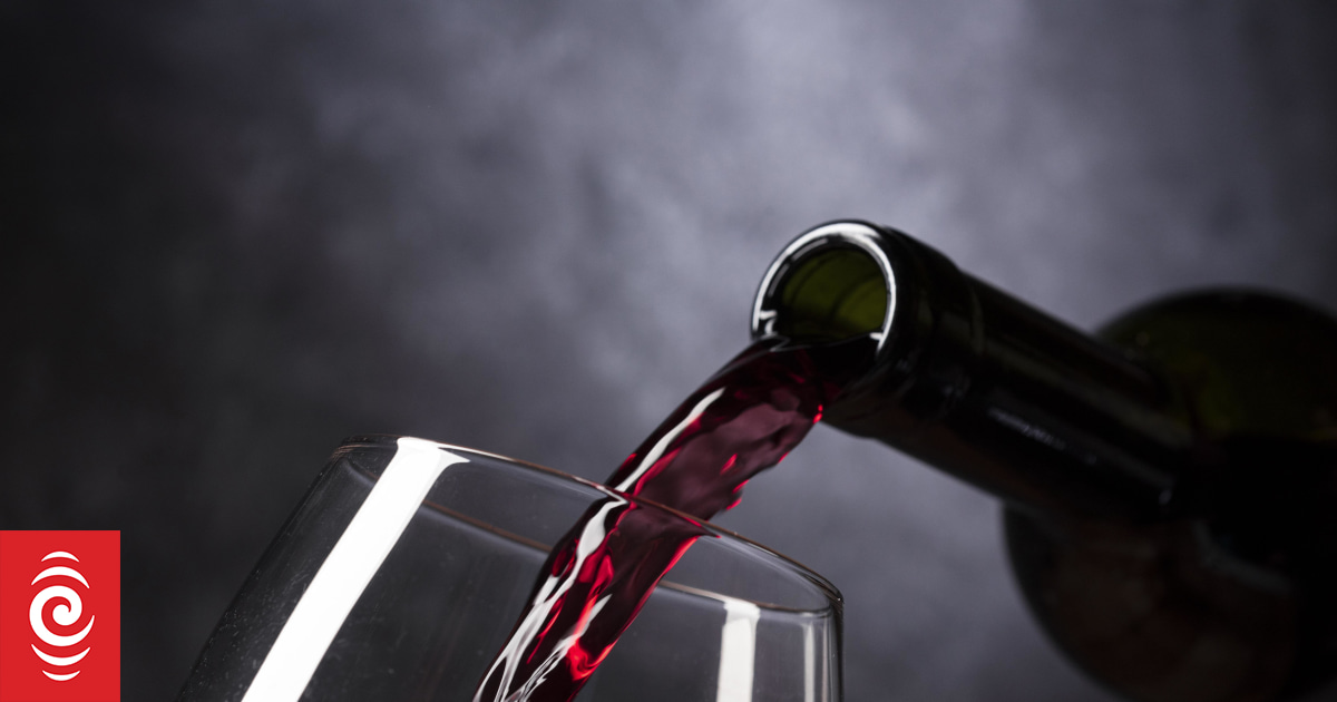 World wine production set for new 60-year low on weather woes | RNZ News