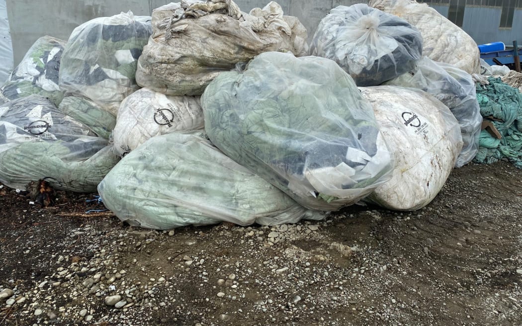 Mountain of farm waste plastic on the way out | RNZ News