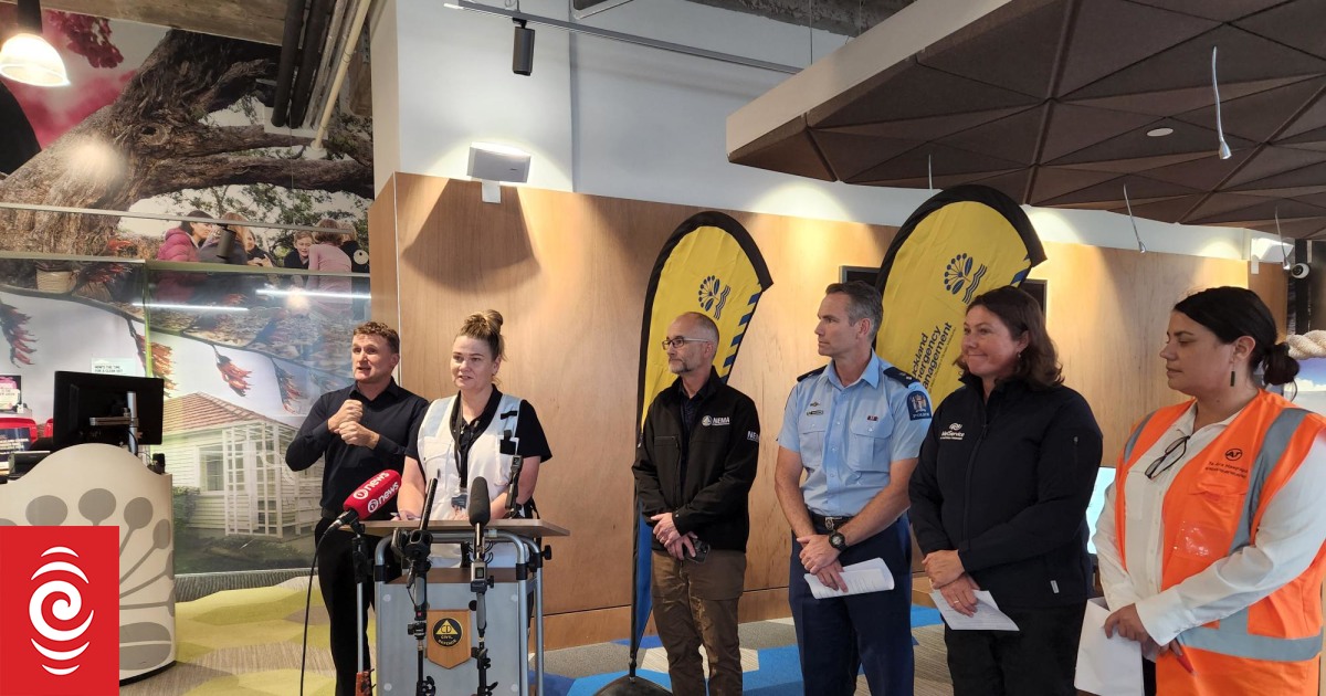 Watch live: Update on storm and flooding from Auckland Emergency ...