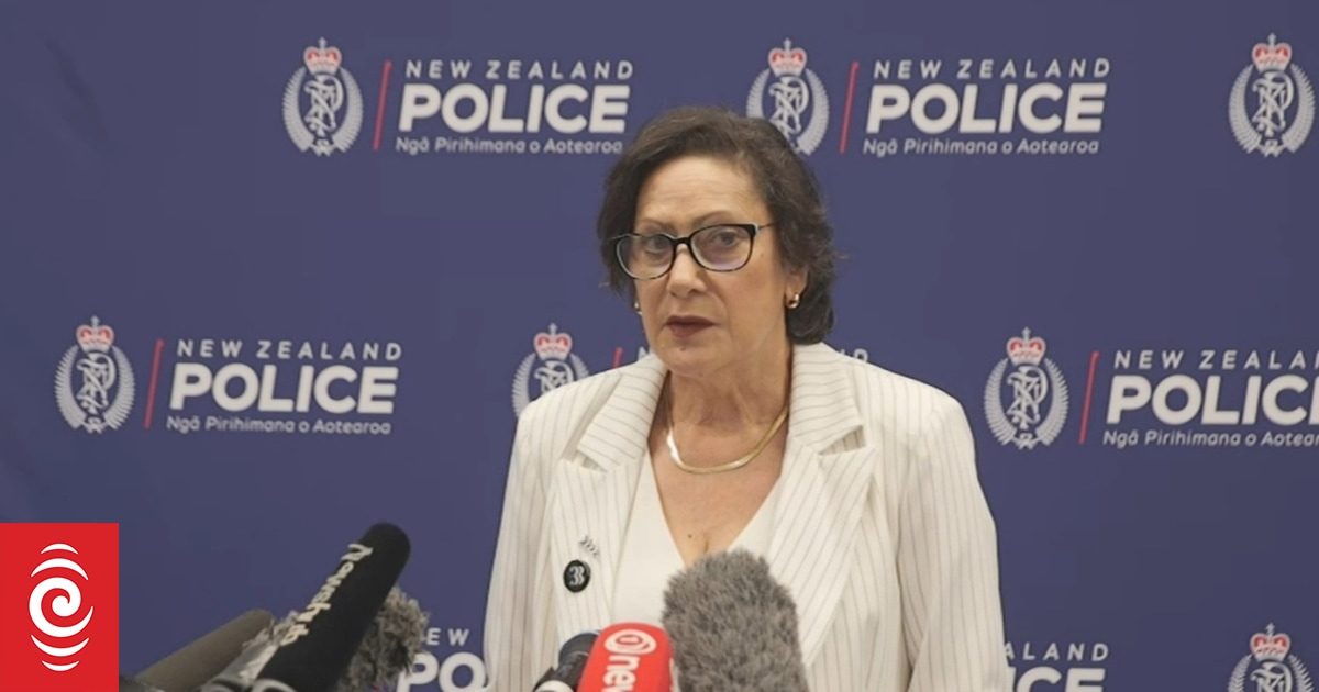 Jacinda Ardern endorses Poto Williams in police portfolio in face of ...