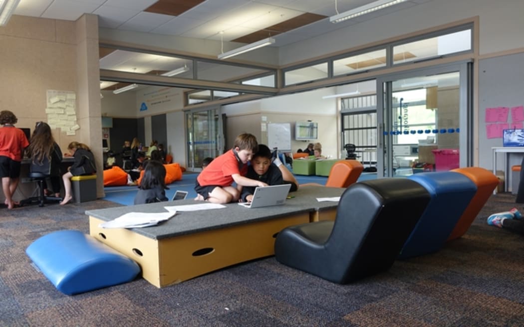 No evidence modern learning environments work: report | RNZ