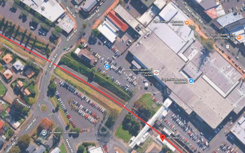 Person at Auckland bus stop stabbed multiple times | RNZ