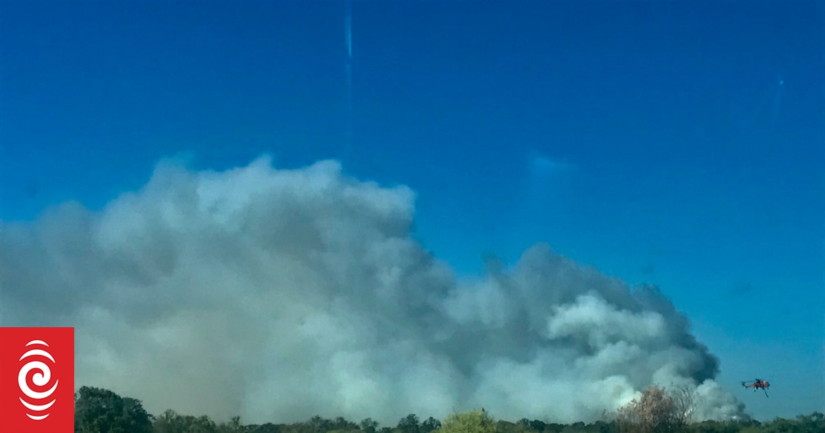 Australia fires: Huge area of Perth on alert as winds fan bushfire ...