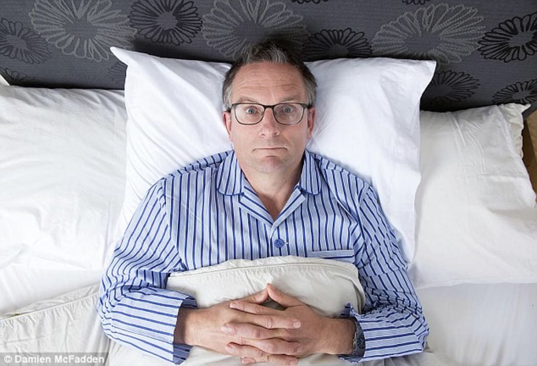 Dr Michael Mosley: the secrets of a good night's sleep | RNZ