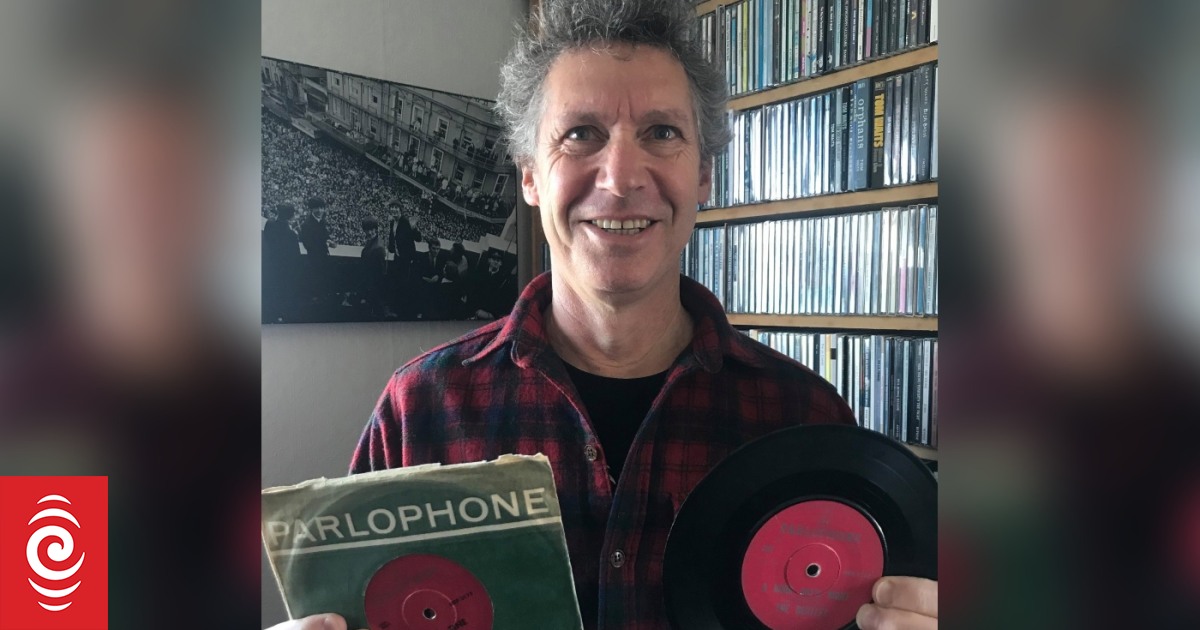 Nick Bollinger counts down his ten favourite singles | RNZ