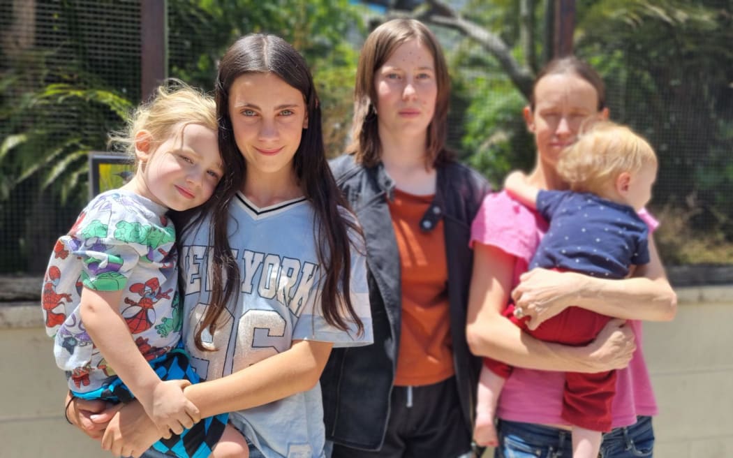 'Yeah boy': Meet Pleakley, Ōtorohanga Kiwi House's talking tūī | RNZ News