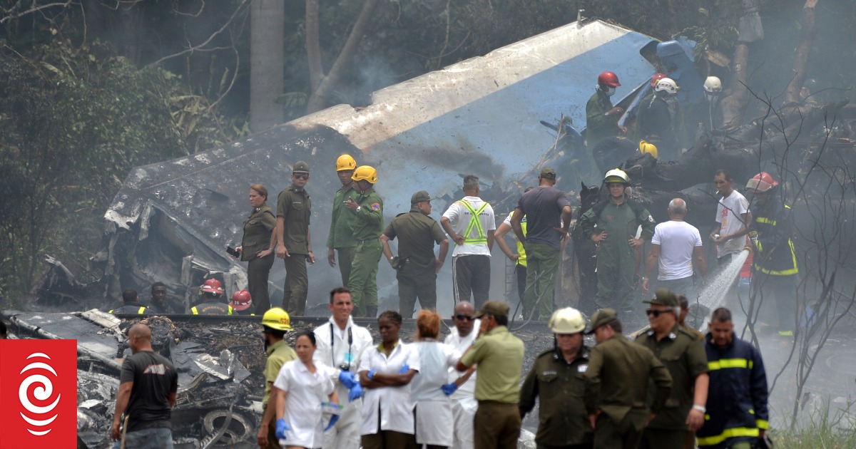 More than 100 dead in Cuba plane crash | RNZ News