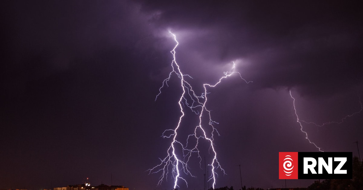Weather: Flooding, large hail and thunder, as storms sweep across New ...