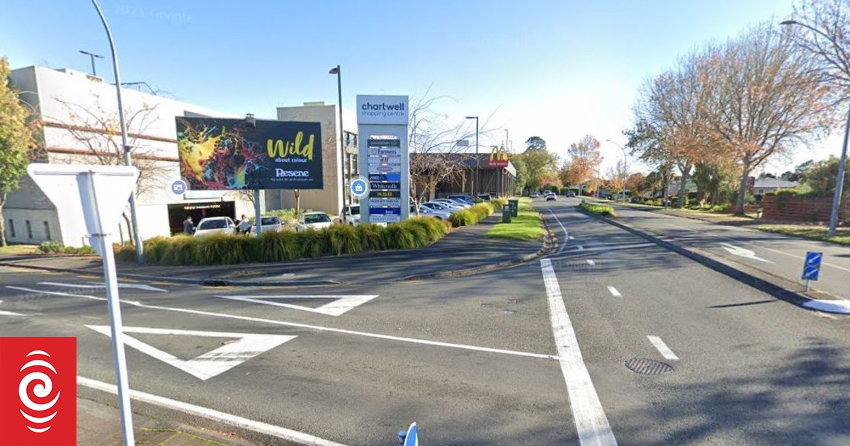 Youth arrested in relation to ram raid at Hamilton's Chartwell Shopping ...