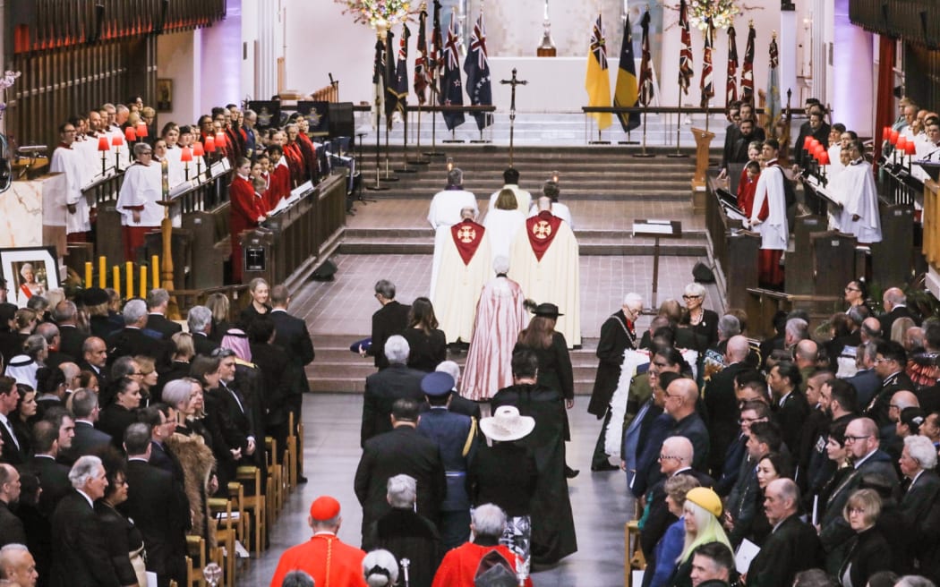 In photos: State memorial service for the Queen | RNZ News