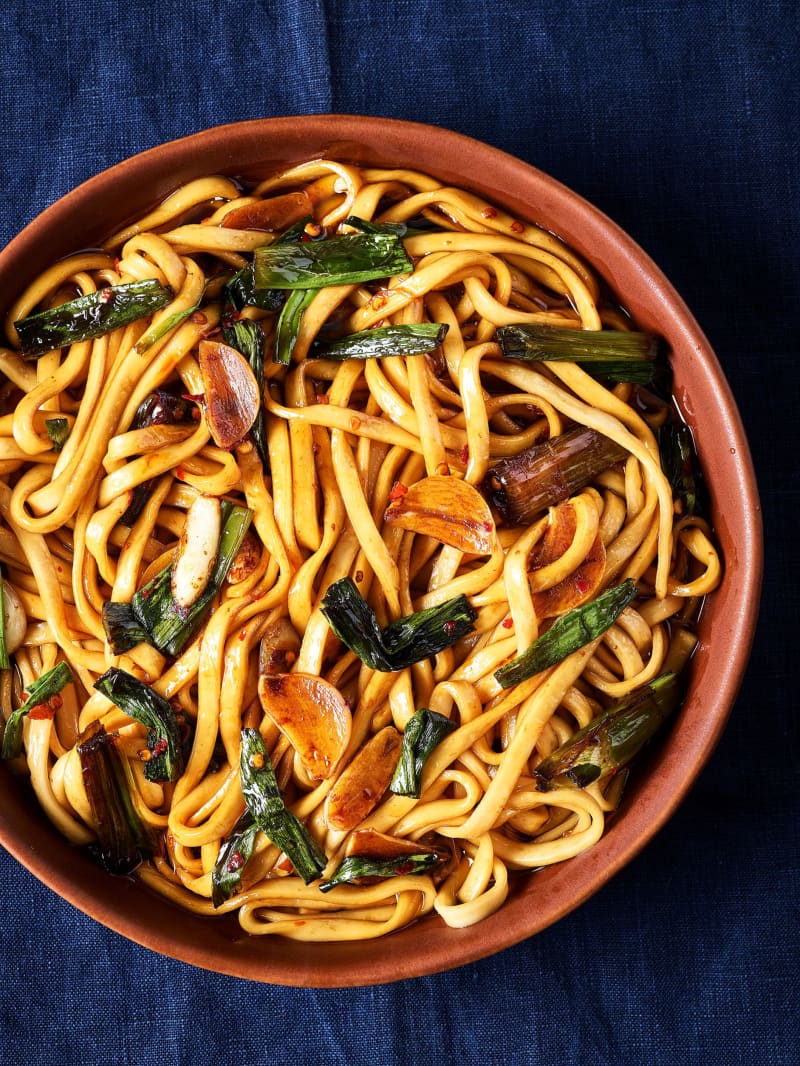 Quick and Easy Spring Onion Oil Noodles recipe | RNZ