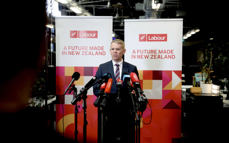 Labour announces 'Future Fund' as first key election policy | RNZ