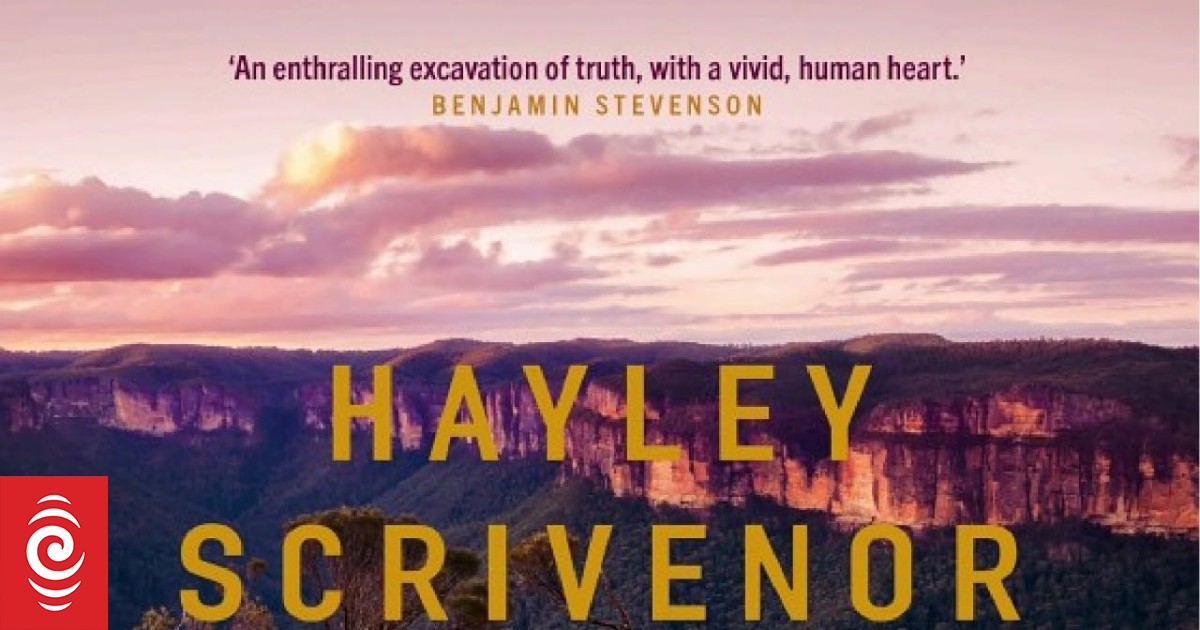 Book review: Girl Falling by Hayley Scrivenor | RNZ