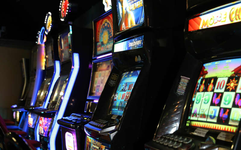 Number of pokie machines in Māori communities 'hugely disproportionate ...
