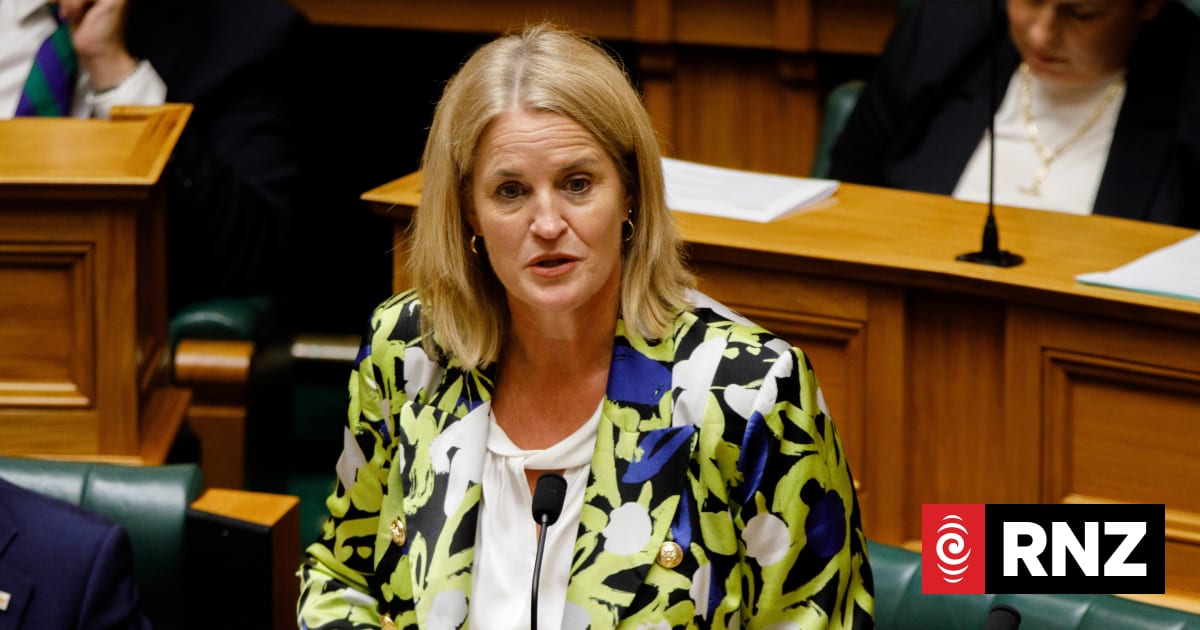 Benefit sanctions to ramp up with 'work check-ins' - Minister Louise ...