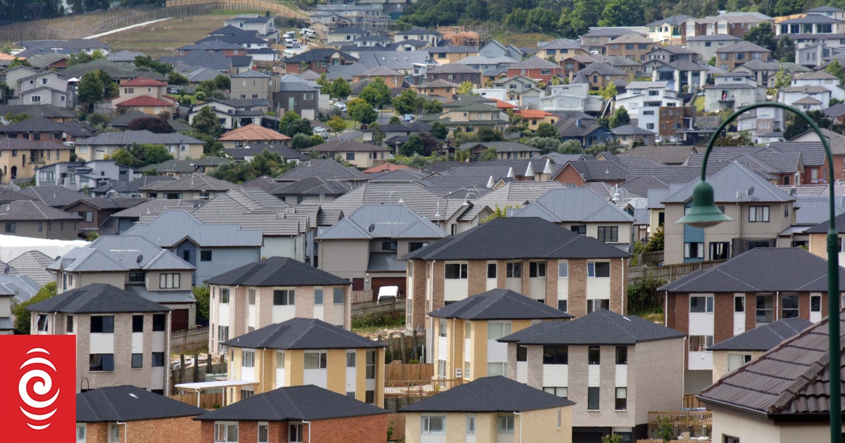 Auckland Council looks to delay house capital valuation process until ...