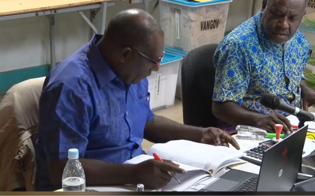 Independents, minor parties needed to form Vanuatu government | RNZ News