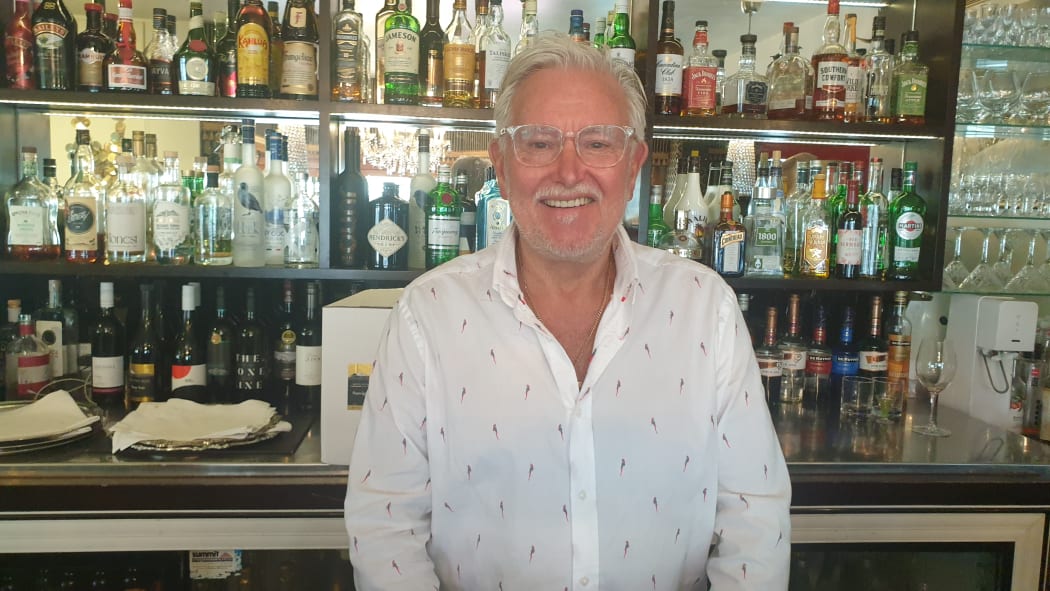 Businesses outside Auckland struggling with level 3 lockdown | RNZ News
