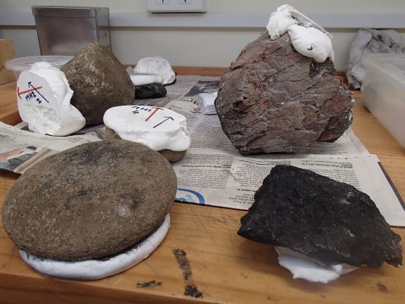 Hangi stones and magnetism | RNZ