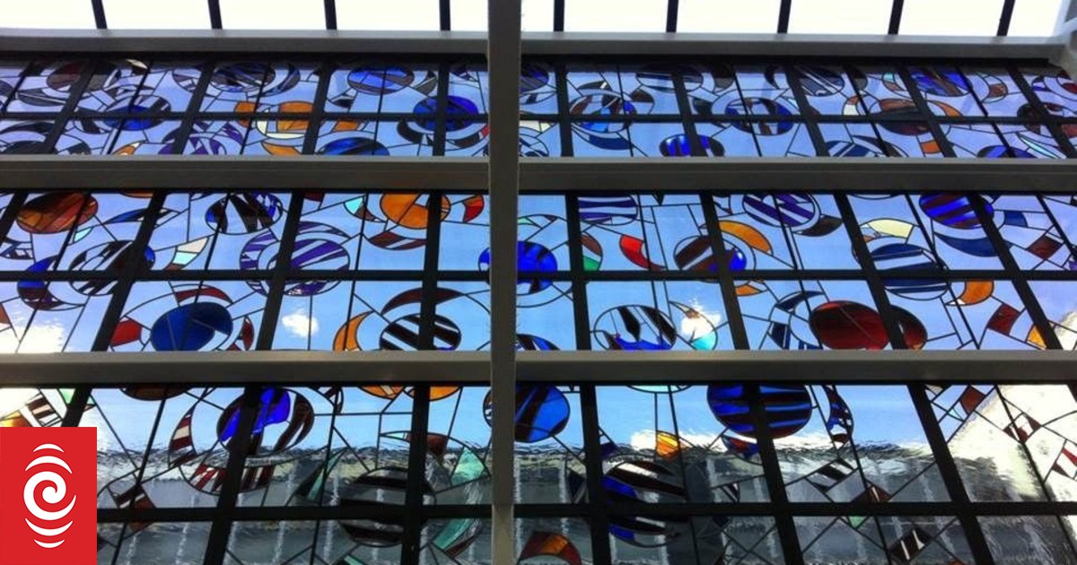 Removal of public artwork causes outrage | RNZ News