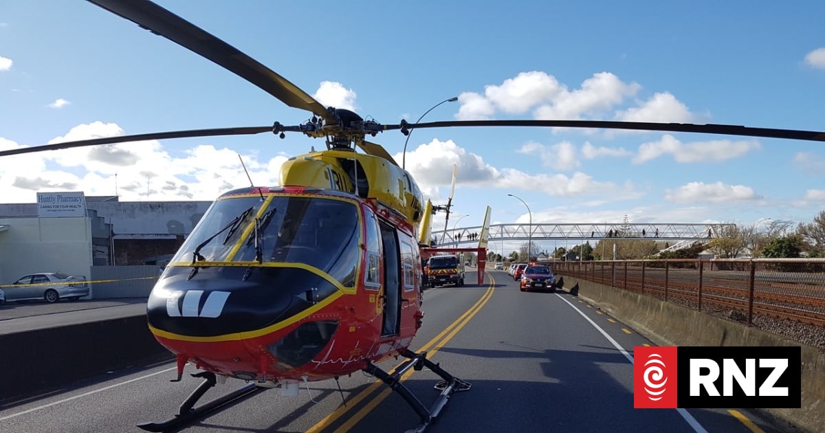Huntly crash: Three dead, two badly injured | RNZ
