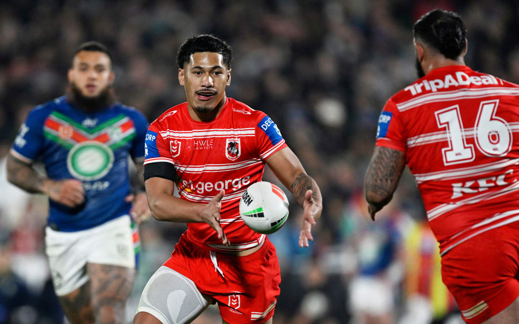 St George Illawarra Dragons player Junior Amone avoids jail over hammer ...