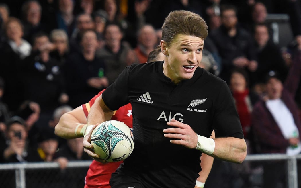 Barrett to start at 10 against Wallabies | RNZ News