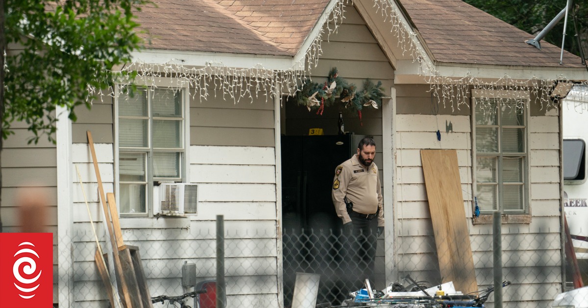 Suspect in killings of 5 people in Texas arrested after days-long ...