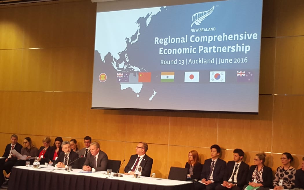 Major Asia-Pacific trade deal ratified | RNZ News