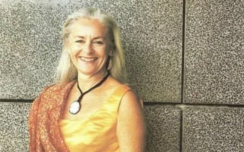 Beloved artistic director Carla Van Zon has died | RNZ