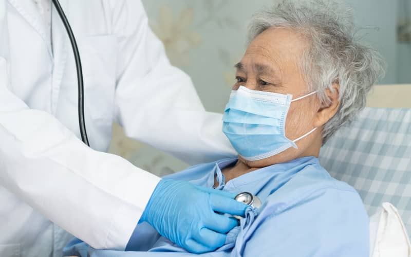 Medical grade masks now a requirement for Southern DHB visitors | RNZ