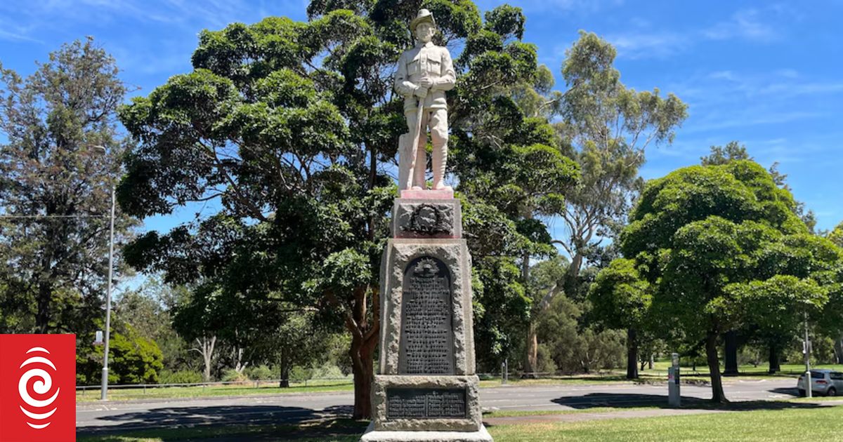 Monuments defaced as Australia Day protests ramp up | RNZ News