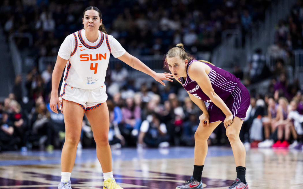 Big time arrives for Kiwi WNBA rookie Charlisse Leger-Walker | RNZ News