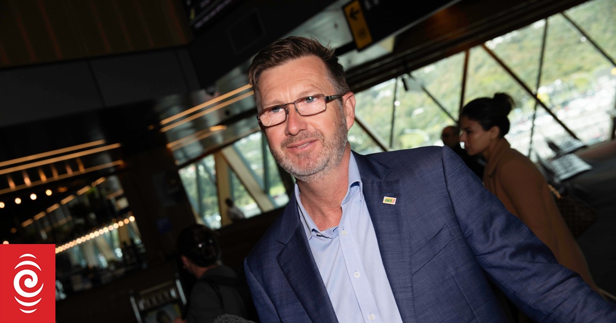 Resources Minister Shane Jones unveils mineral mining strategy | RNZ News