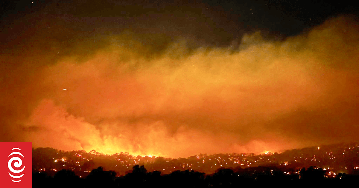 Three missing in Australian bushfires found safe | RNZ News