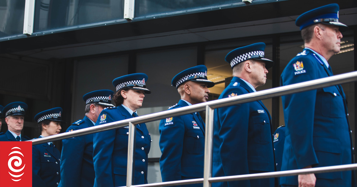 Police across the country hold minute silence to honour Constable ...