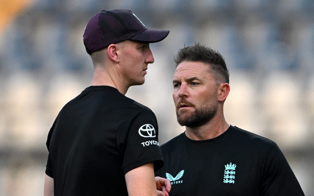 Brendon McCullum urges England to 'box smart' like New Zealand | RNZ News