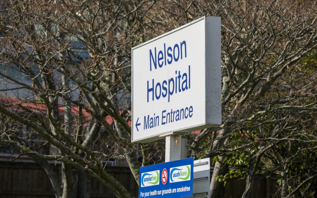 Reports of man with firearm puts Nelson Hospital in lockdown | RNZ News
