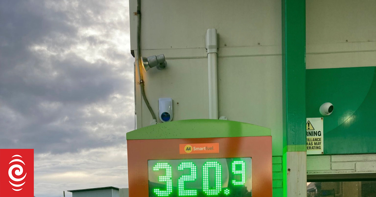 Fuel prices rise around 29 cents tomorrow | RNZ